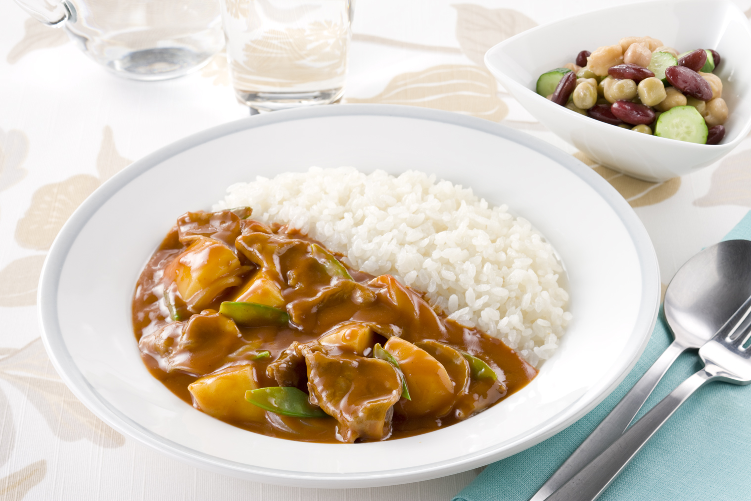 じゃがいもとさやえんどうのハヤシライス | レシピ | ハウス食品